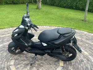 Yamaha Aerox 2016 in Kedainiai, with an engine capacity of 49.00 L and mileage of 51 thousand km for 1250 €, photo 6 on AUTOMOTO.COM.LV