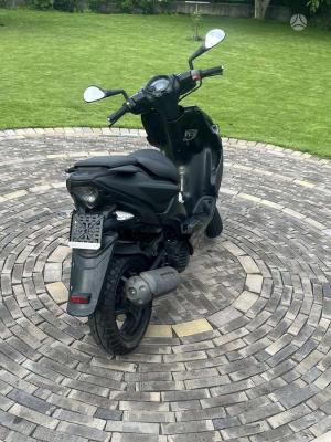 Yamaha Aerox 2016 in Kedainiai, with an engine capacity of 49.00 L and mileage of 51 thousand km for 1250 €, photo 8 on AUTOMOTO.COM.LV