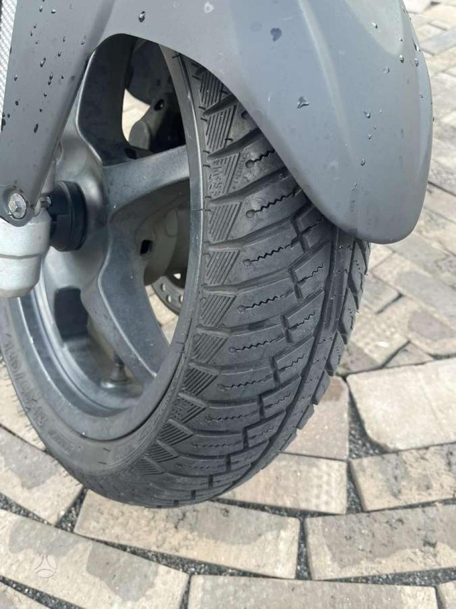 Yamaha Aerox 2016 in Kedainiai, with an engine capacity of 49.00 L and mileage of 51 thousand km for 1250 €, photo 17 on AUTOMOTO.COM.LV