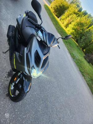 Yamaha Aerox 2020 in Vilnius, with an engine capacity of 49.00 L and mileage of 2 thousand km for 2150 €, photo 9 on AUTOMOTO.COM.LV