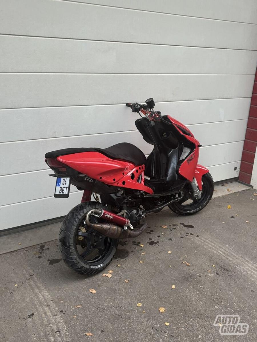 Red Yamaha Aerox 2003 in Vilnius, with an engine capacity of 0.00 L and mileage of 0 thousand km for 1500 €, photo 1 on AUTOMOTO.COM.LV