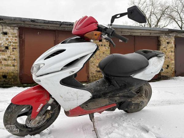 Balts Yamaha Aerox 2009 Viļņa, ar dzinēja tilpumu 0.05 L un nobraukumu 10 tūkst. km par 600 €, foto 3 vietnē AUTOMOTO.COM.LV