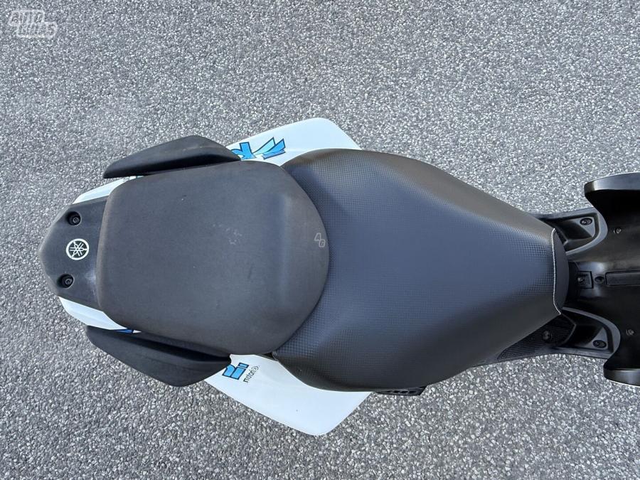 Белый Ямаха Aerox 2012 в Вильнюс, объемом двигателя 0.05 л и пробегом 11 тыс. км за 1299 €, фото 11 на AUTOMOTO.COM.LV