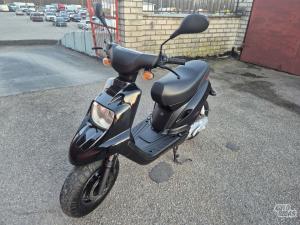 Black Yamaha Booster 2015 in Kaunas, with an engine capacity of 0.05 L and mileage of 20 thousand km for 1600 €, photo 2 on AUTOMOTO.COM.LV