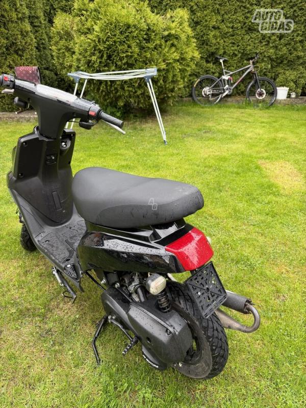 Black Yamaha Booster 2021 in Kaunas, with an engine capacity of 0.05 L and mileage of 4 thousand km for 1600 €, photo 10 on AUTOMOTO.COM.LV