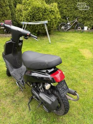 Black Yamaha Booster 2021 in Kaunas, with an engine capacity of 0.05 L and mileage of 4 thousand km for 1600 €, photo 11 on AUTOMOTO.COM.LV