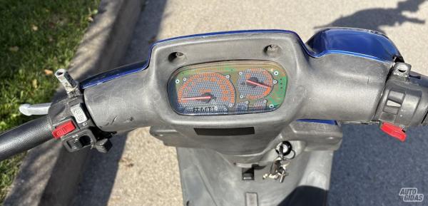 Blue Yamaha Booster 1997 in Kaunas, with an engine capacity of 0.05 L and mileage of 25 thousand km for 1690 €, photo 6 on AUTOMOTO.COM.LV
