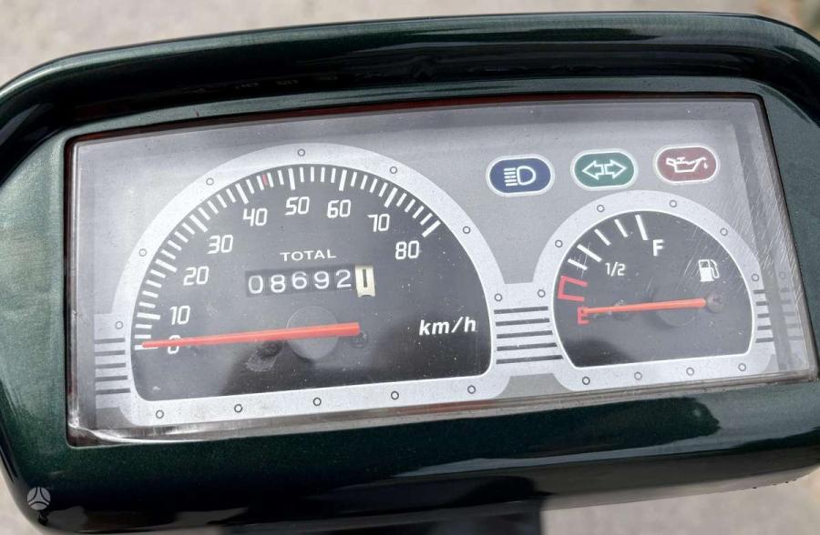 Zaļš Yamaha Booster 2003 Kauņa, ar dzinēja tilpumu 49.00 L un nobraukumu 9 tūkst. km par 1399 €, foto 6 vietnē AUTOMOTO.COM.LV