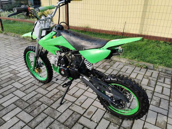 Zaļš Yamaha Booster 2025 Kauņa, ar dzinēja tilpumu 0.13 L un nobraukumu 0 tūkst. km par 429 €, foto 3 vietnē AUTOMOTO.COM.LV