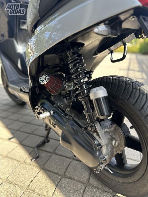 Yamaha Booster 2003 in Vilnius, with an engine capacity of 0.00 L and mileage of 0 thousand km for 1650 €, photo 6 on AUTOMOTO.COM.LV
