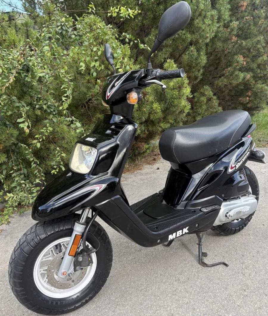 Yamaha Booster 2006 in Kaunas, with an engine capacity of 49.00 L and mileage of 8 thousand km for 1799 €, photo 1 on AUTOMOTO.COM.LV
