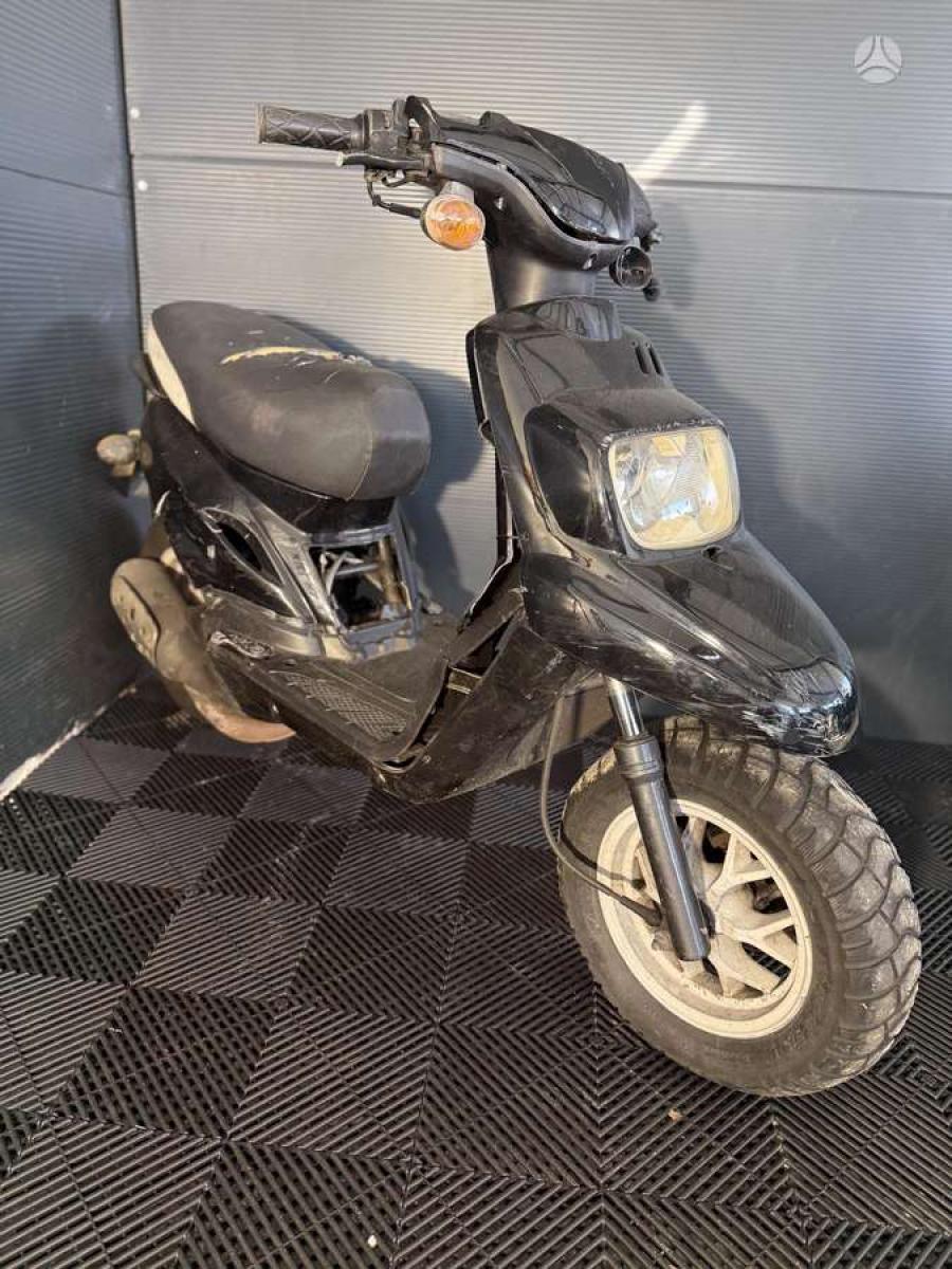 Yamaha Booster 2008 Tauragė, ar dzinēja tilpumu 49.00 L un nobraukumu 28 tūkst. km par 700 €, foto 7 vietnē AUTOMOTO.COM.LV