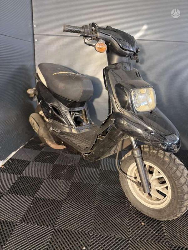 Yamaha Booster 2008 Tauragė, ar dzinēja tilpumu 49.00 L un nobraukumu 28 tūkst. km par 700 €, foto 9 vietnē AUTOMOTO.COM.LV