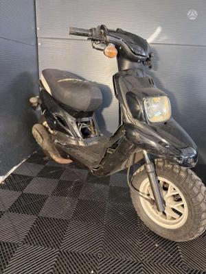 Yamaha Booster 2008 Tauragė, ar dzinēja tilpumu 49.00 L un nobraukumu 28 tūkst. km par 700 €, foto 9 vietnē AUTOMOTO.COM.LV