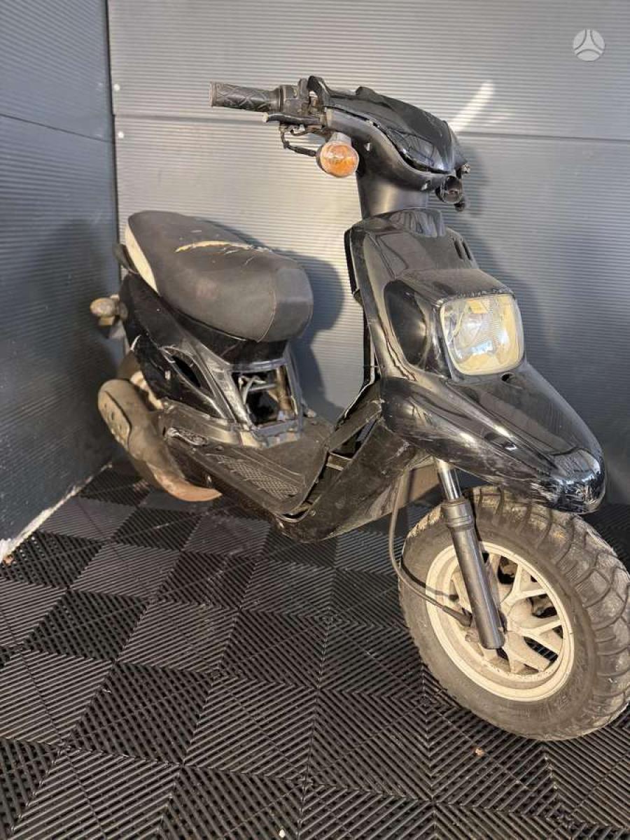 Yamaha Booster 2008 Tauragė, ar dzinēja tilpumu 49.00 L un nobraukumu 28 tūkst. km par 700 €, foto 9 vietnē AUTOMOTO.COM.LV