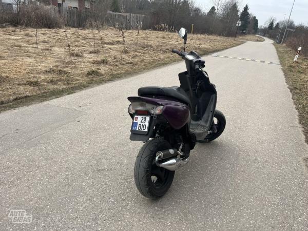 Violets Yamaha Booster 2004 Viļņa, ar dzinēja tilpumu 0.05 L un nobraukumu 0 tūkst. km par 1100 €, foto 5 vietnē AUTOMOTO.COM.LV