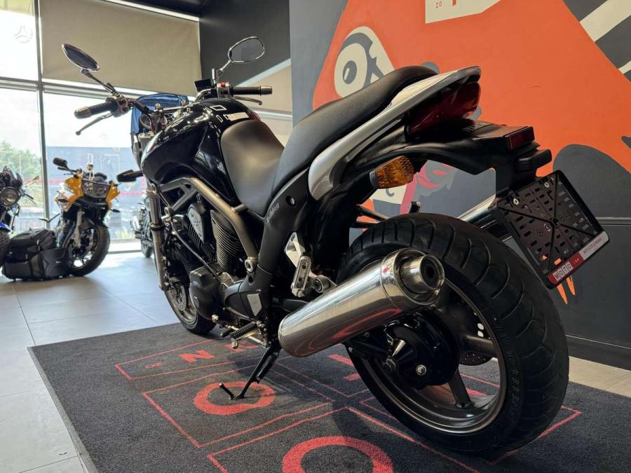 Black Yamaha BT 1100 2004 in Vilnius, with an engine capacity of 1.10 L and mileage of 15 thousand km for 2599 €, photo 4 on AUTOMOTO.COM.LV