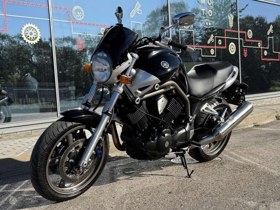 Black Yamaha BT 1100 2004 in Vilnius, with an engine capacity of 1.10 L and mileage of 15 thousand km for 2599 €, photo 5 on AUTOMOTO.COM.LV