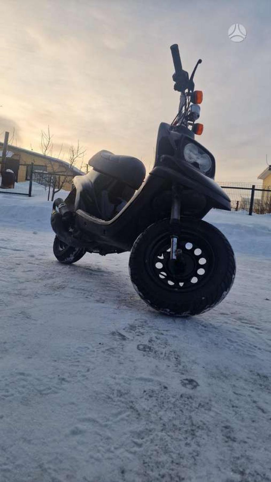 Yamaha BWS 1993 in Vilnius, with an engine capacity of 0.00 L and mileage of 250 thousand km for 1320 €, photo 5 on AUTOMOTO.COM.LV