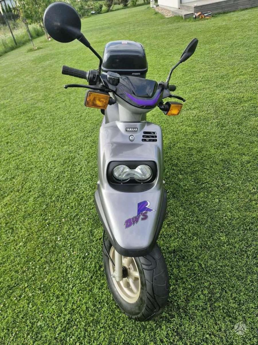 Violet Yamaha BWS 1997 in Vilnius, with an engine capacity of 49.00 L and mileage of 30 thousand km for 1150 €, photo 3 on AUTOMOTO.COM.LV