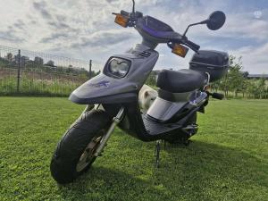 Violet Yamaha BWS 1997 in Vilnius, with an engine capacity of 49.00 L and mileage of 30 thousand km for 1150 €, photo 9 on AUTOMOTO.COM.LV