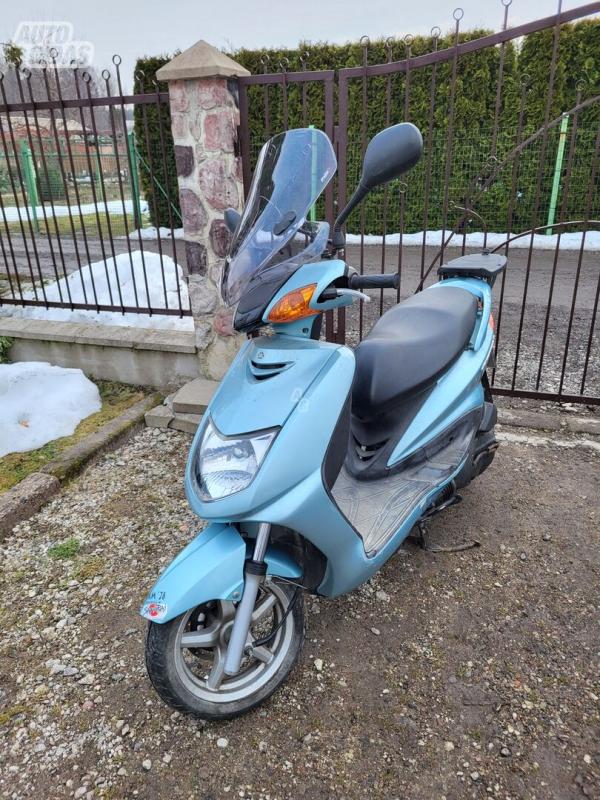Grey Yamaha Cygnus 2006 in Klaipeda, with an engine capacity of 0.13 L and mileage of 30 thousand km for 525 €, photo 2 on AUTOMOTO.COM.LV