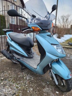 Pelēks Yamaha Cygnus 2006 Klaipėda, ar dzinēja tilpumu 0.13 L un nobraukumu 30 tūkst. km par 525 €, foto 4 vietnē AUTOMOTO.COM.LV