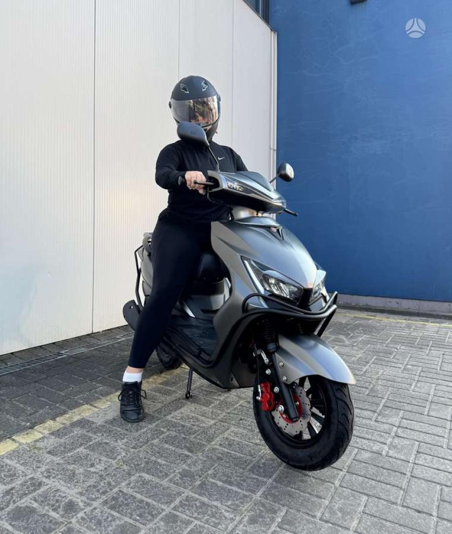 Grey Yamaha Cygnus 2026 in Telschi, with an engine capacity of 49.00 L and mileage of 0 thousand km for 1350 €, photo 1 on AUTOMOTO.COM.LV