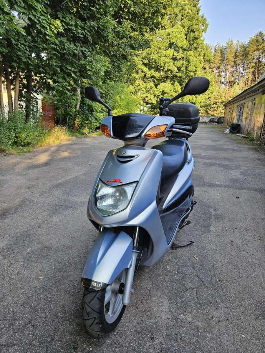 Yamaha Cygnus 2005 in Vilnius, with an engine capacity of 0.13 L and mileage of 6 thousand km for 1000 €, photo 3 on AUTOMOTO.COM.LV