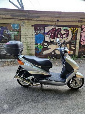 Yamaha Cygnus 2005 in Vilnius, with an engine capacity of 0.13 L and mileage of 6 thousand km for 1000 €, photo 6 on AUTOMOTO.COM.LV