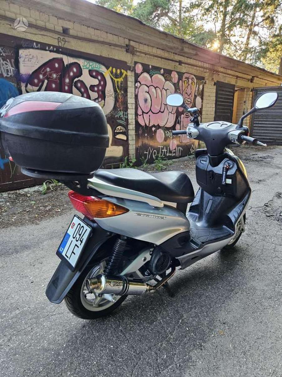 Yamaha Cygnus 2005 in Vilnius, with an engine capacity of 0.13 L and mileage of 6 thousand km for 1000 €, photo 7 on AUTOMOTO.COM.LV