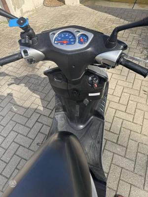 Yamaha Cygnus 2005 in Vilnius, with an engine capacity of 0.13 L and mileage of 67 thousand km for 950 €, photo 9 on AUTOMOTO.COM.LV