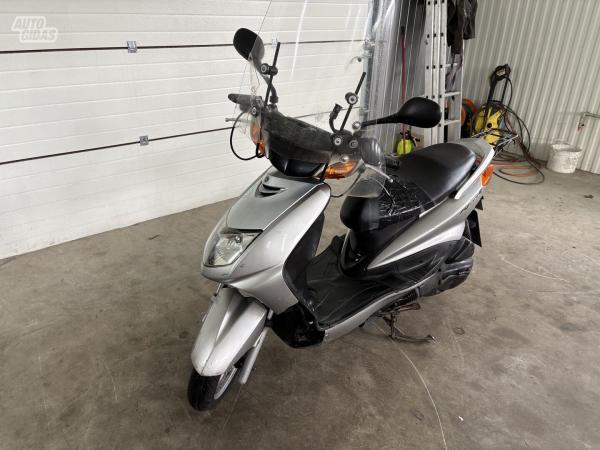 Yamaha Cygnus 2006 Kelmė, ar dzinēja tilpumu 0.13 L un nobraukumu 0 tūkst. km par 415 €, foto 1 vietnē AUTOMOTO.COM.LV