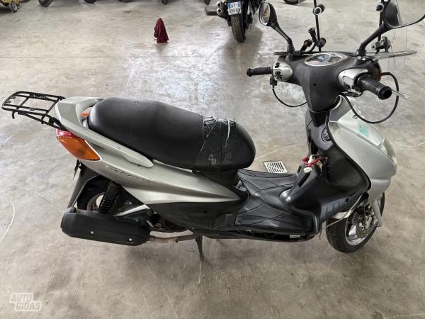 Yamaha Cygnus 2006 Kelmė, ar dzinēja tilpumu 0.13 L un nobraukumu 0 tūkst. km par 415 €, foto 5 vietnē AUTOMOTO.COM.LV