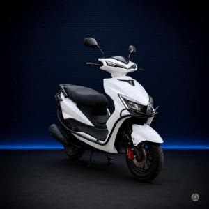 White Yamaha Cygnus 2026 in Vilnius, with an engine capacity of 49.00 L and mileage of 0 thousand km for 1350 €, photo  on AUTOMOTO.COM.LV