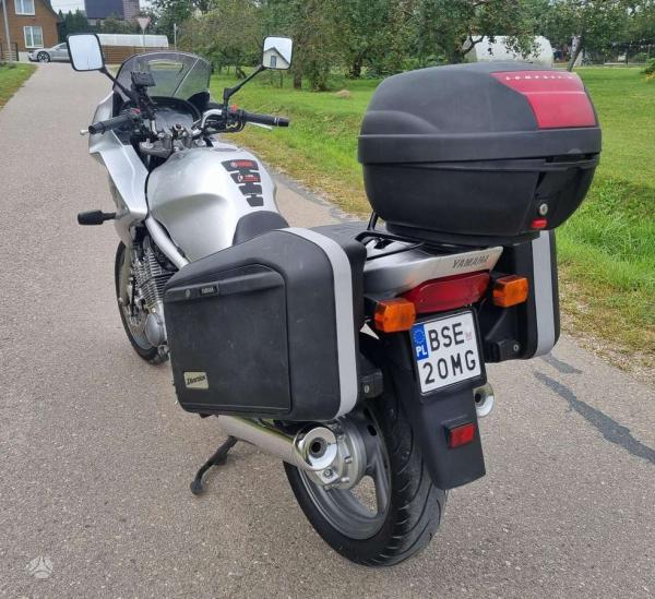 Grey Yamaha Diversion 2003 in Prienai, with an engine capacity of 0.90 L and mileage of 38 thousand km for 2700 €, photo 6 on AUTOMOTO.COM.LV