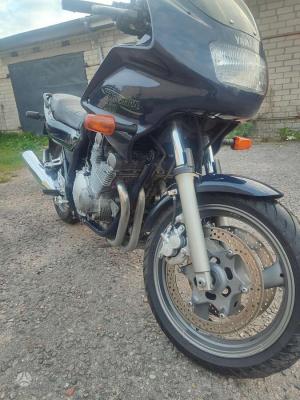 Yamaha Diversion 2004 Šilutė, ar dzinēja tilpumu 0.90 L un nobraukumu 42 tūkst. km par 1300 €, foto 6 vietnē AUTOMOTO.COM.LV