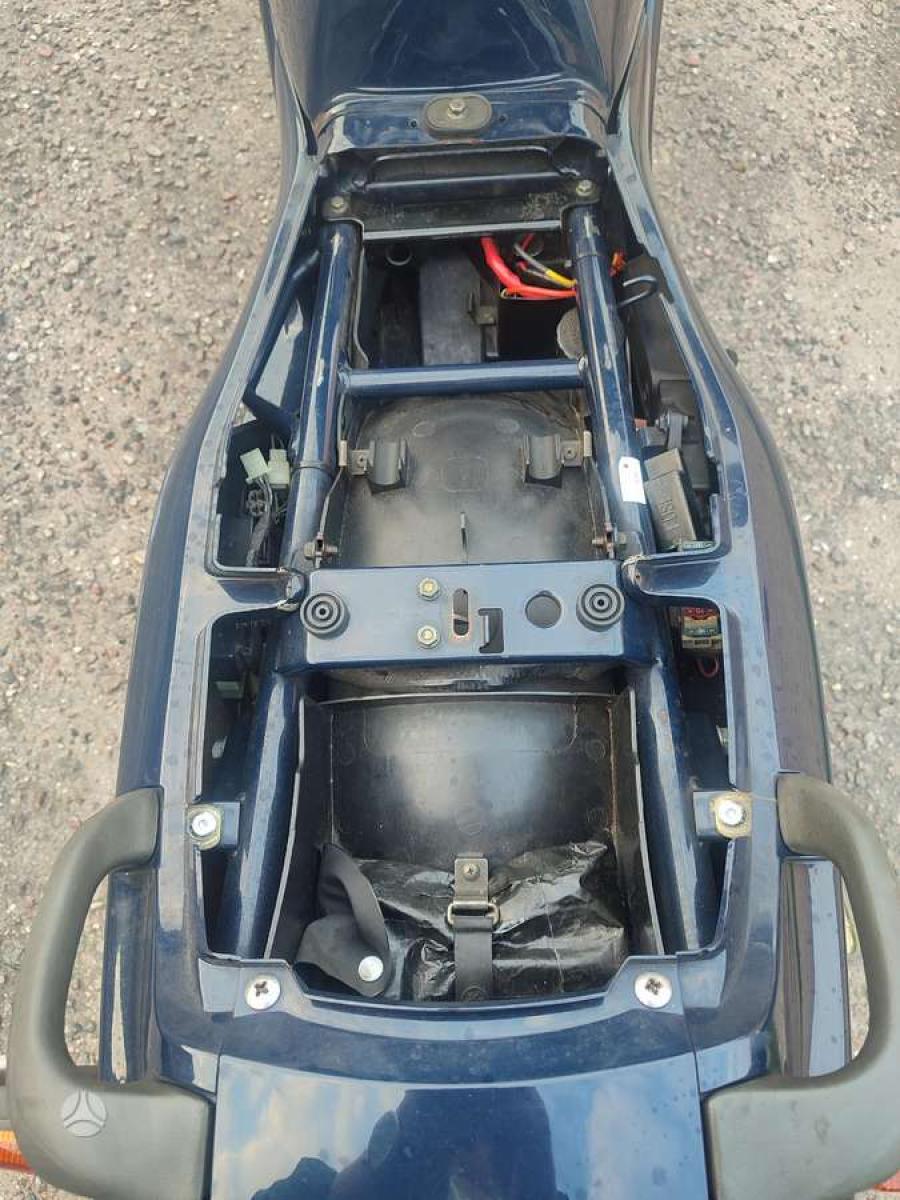 Yamaha Diversion 2004 Šilutė, ar dzinēja tilpumu 0.90 L un nobraukumu 42 tūkst. km par 1300 €, foto 10 vietnē AUTOMOTO.COM.LV