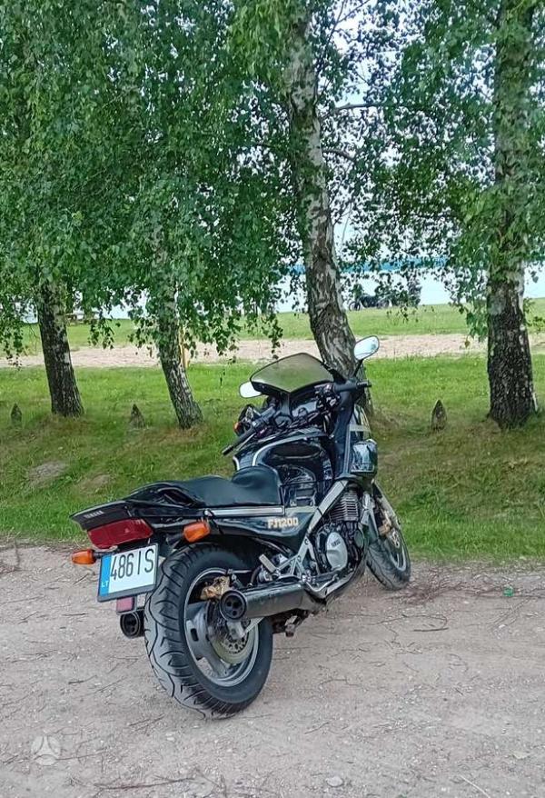Melns Yamaha FJ 1200 1988 Vilkaviškis, ar dzinēja tilpumu 1.20 L un nobraukumu 45 tūkst. km par 2000 €, foto 8 vietnē AUTOMOTO.COM.LV