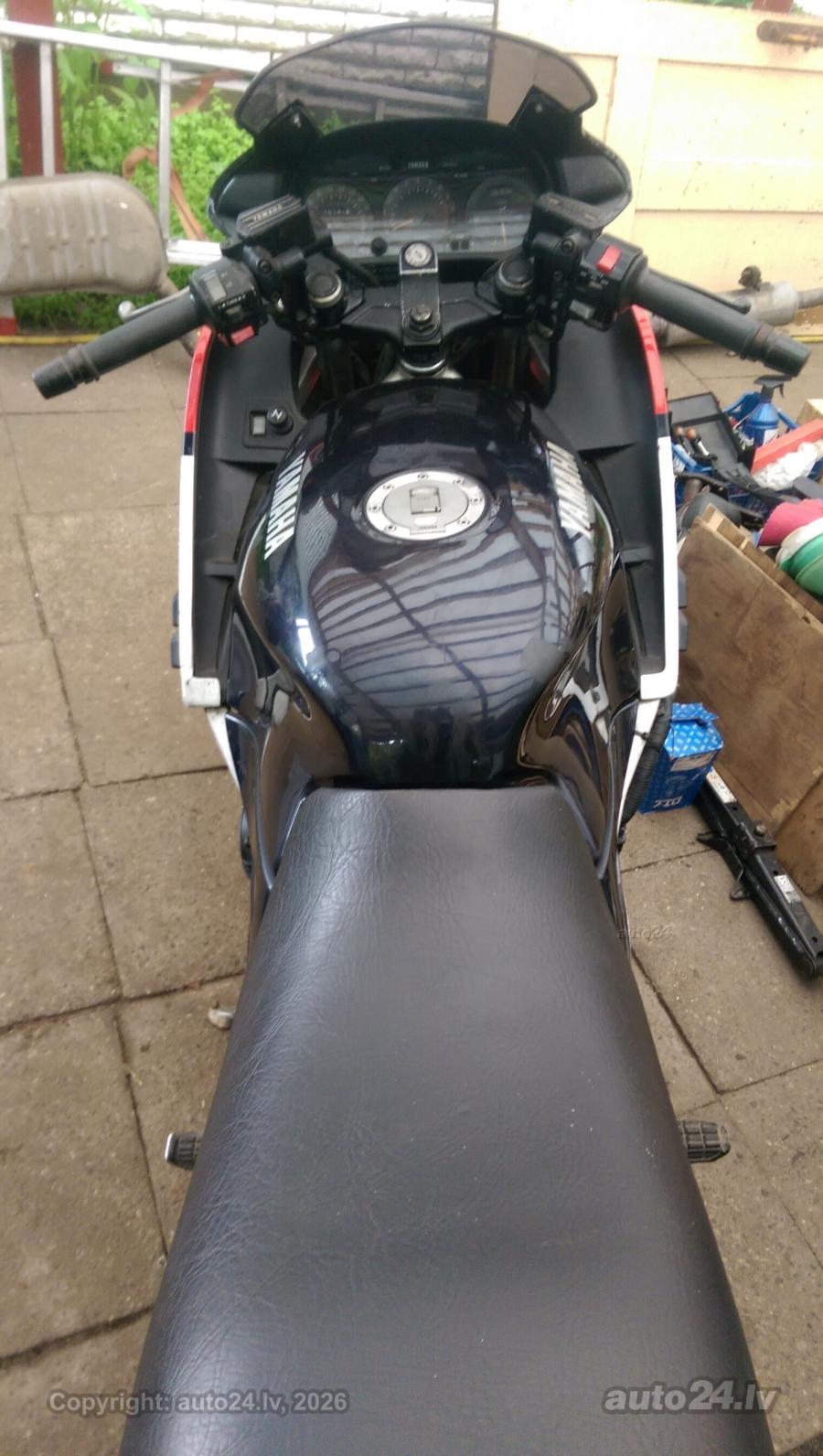 Grey Yamaha FJ 1200 1987 in Tallinn, with an engine capacity of 1.17 L and mileage of 71 thousand km for 1990 €, photo 5 on AUTOMOTO.COM.LV