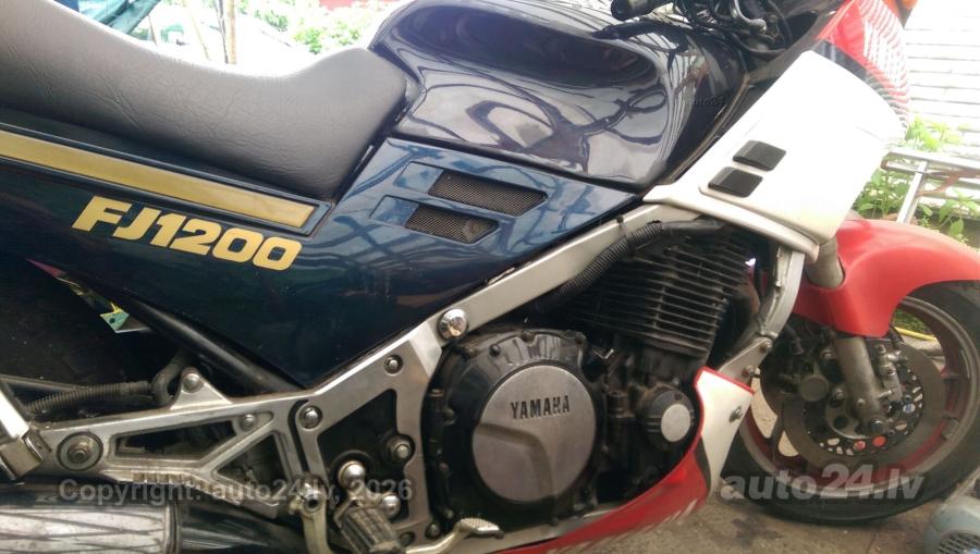 Grey Yamaha FJ 1200 1987 in Tallinn, with an engine capacity of 1.17 L and mileage of 71 thousand km for 1990 €, photo 14 on AUTOMOTO.COM.LV