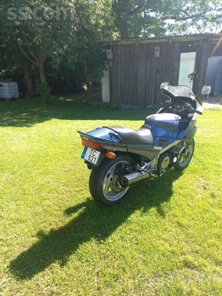 Yamaha FJ 1200 1992 Bauska, ar dzinēja tilpumu 1.20 L un nobraukumu 0 tūkst. km par 1465 €, foto 4 vietnē AUTOMOTO.COM.LV