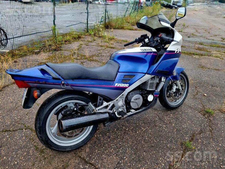 Yamaha FJ 1200 1992 Rīga, ar dzinēja tilpumu 1.20 L un nobraukumu 0 tūkst. km par 1780 €, foto 3 vietnē AUTOMOTO.COM.LV