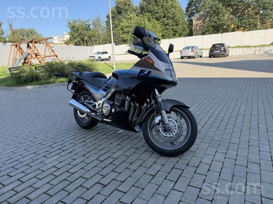Ямаха FJ 1200 1992 в Рига, объемом двигателя 1.19 л и пробегом 0 тыс. км за 2000 €, фото 1 на AUTOMOTO.COM.LV
