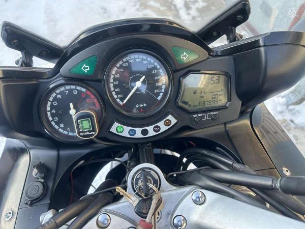 Черный Ямаха FJR 1300 2001 в Бирштонас, объемом двигателя 1.30 л и пробегом 38 тыс. км за 3300 €, фото 8 на AUTOMOTO.COM.LV