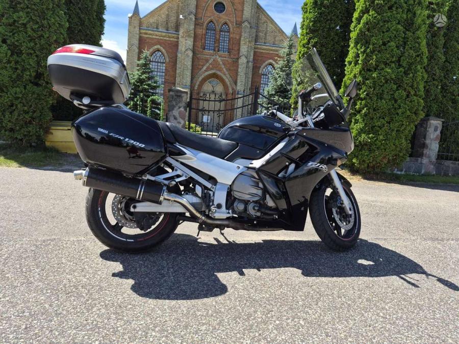 Черный Ямаха FJR 1300 2001 в Вильнюс, объемом двигателя 1.30 л и пробегом 83 тыс. км за 2650 €, фото 8 на AUTOMOTO.COM.LV