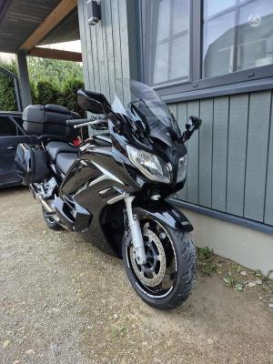Черный Ямаха FJR 1300 2013 в Куршенай, объемом двигателя 1.30 л и пробегом 47 тыс. км за 7500 €, фото 1 на AUTOMOTO.COM.LV