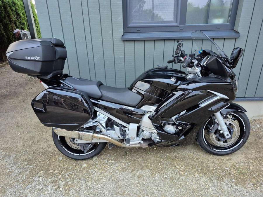 Черный Ямаха FJR 1300 2013 в Куршенай, объемом двигателя 1.30 л и пробегом 47 тыс. км за 7500 €, фото 3 на AUTOMOTO.COM.LV