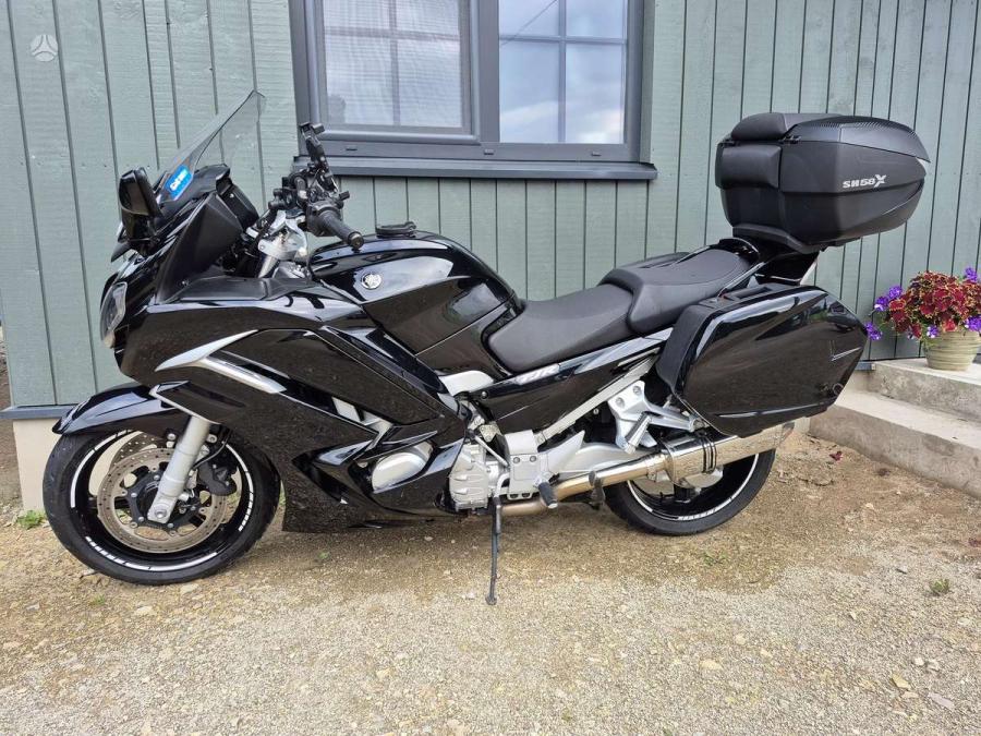 Черный Ямаха FJR 1300 2013 в Куршенай, объемом двигателя 1.30 л и пробегом 47 тыс. км за 7500 €, фото 5 на AUTOMOTO.COM.LV