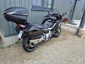 Черный Ямаха FJR 1300 2013 в Куршенай, объемом двигателя 1.30 л и пробегом 47 тыс. км за 7500 €, фото 8 на AUTOMOTO.COM.LV